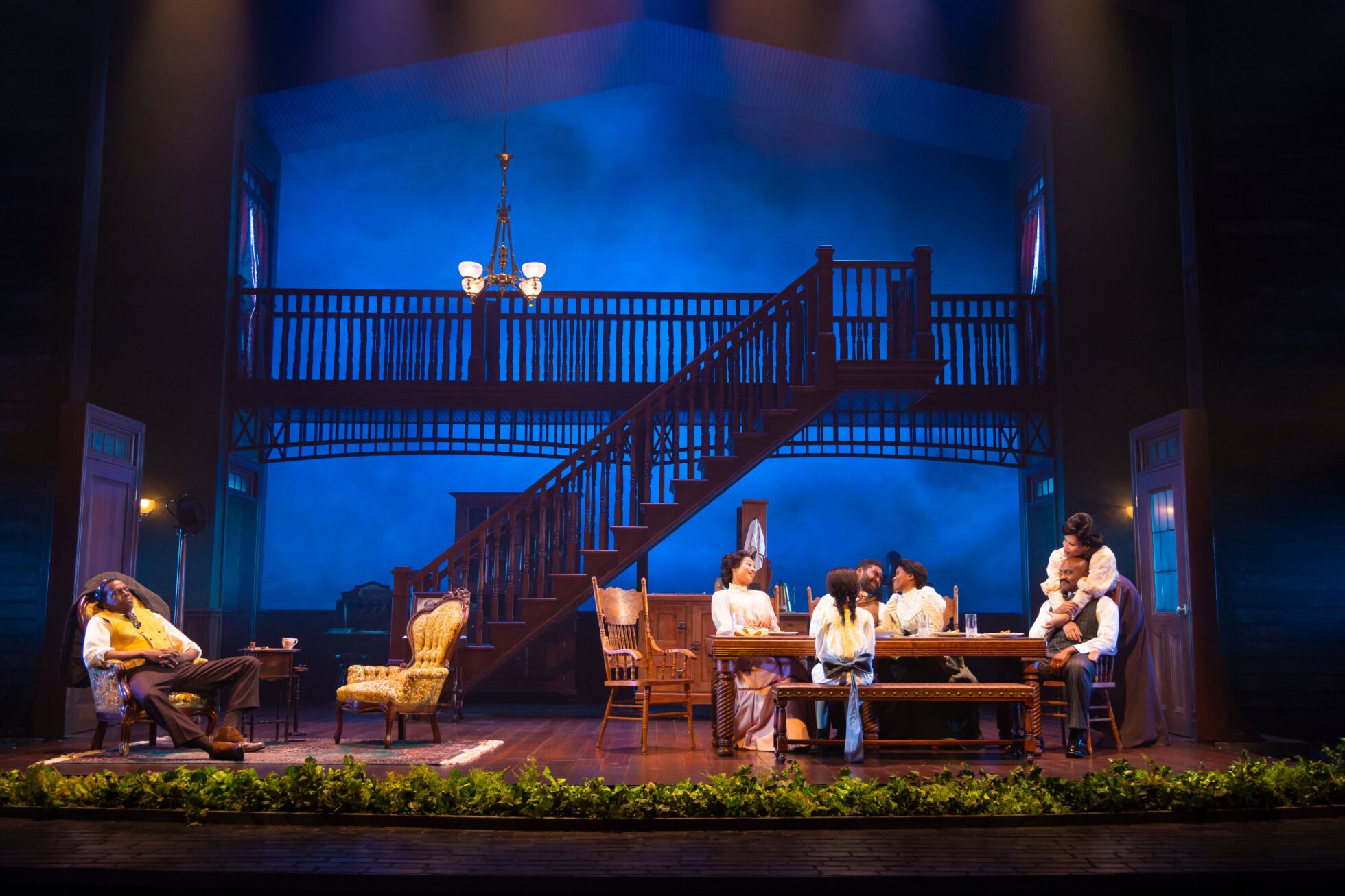 Theater Mirror – Reviewing Theater From Broadway to Beyond the Fringe!