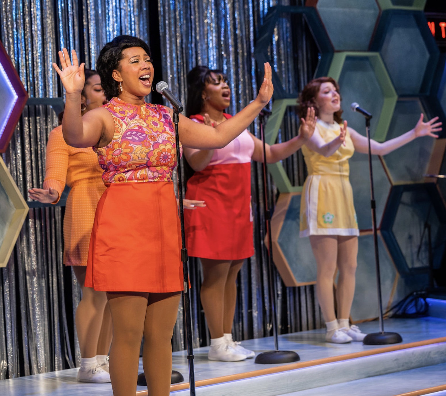 “Beehive: The ‘60s Musical” Swarms with Talent and Fun – Theater Mirror