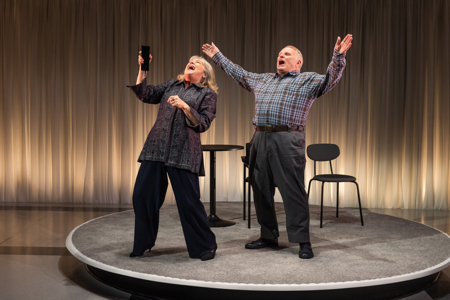 Theater Mirror - Reviewing Theater From Broadway to Beyond the Fringe!